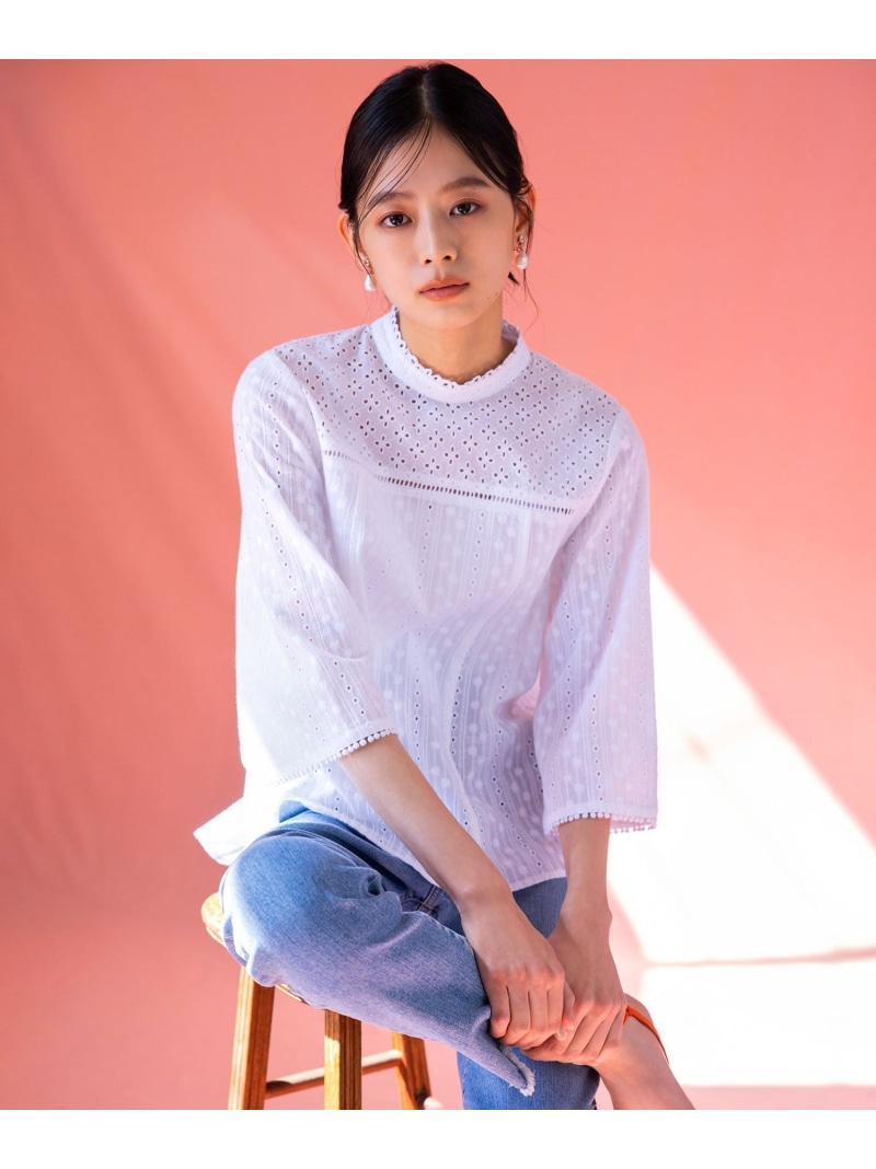 【楽天市場】【WEB限定色あり】エンブロイダリーレースハイネック ブラウス 組曲 クミキョク トップス シャツ・ブラウス ブルー ホワイト ...