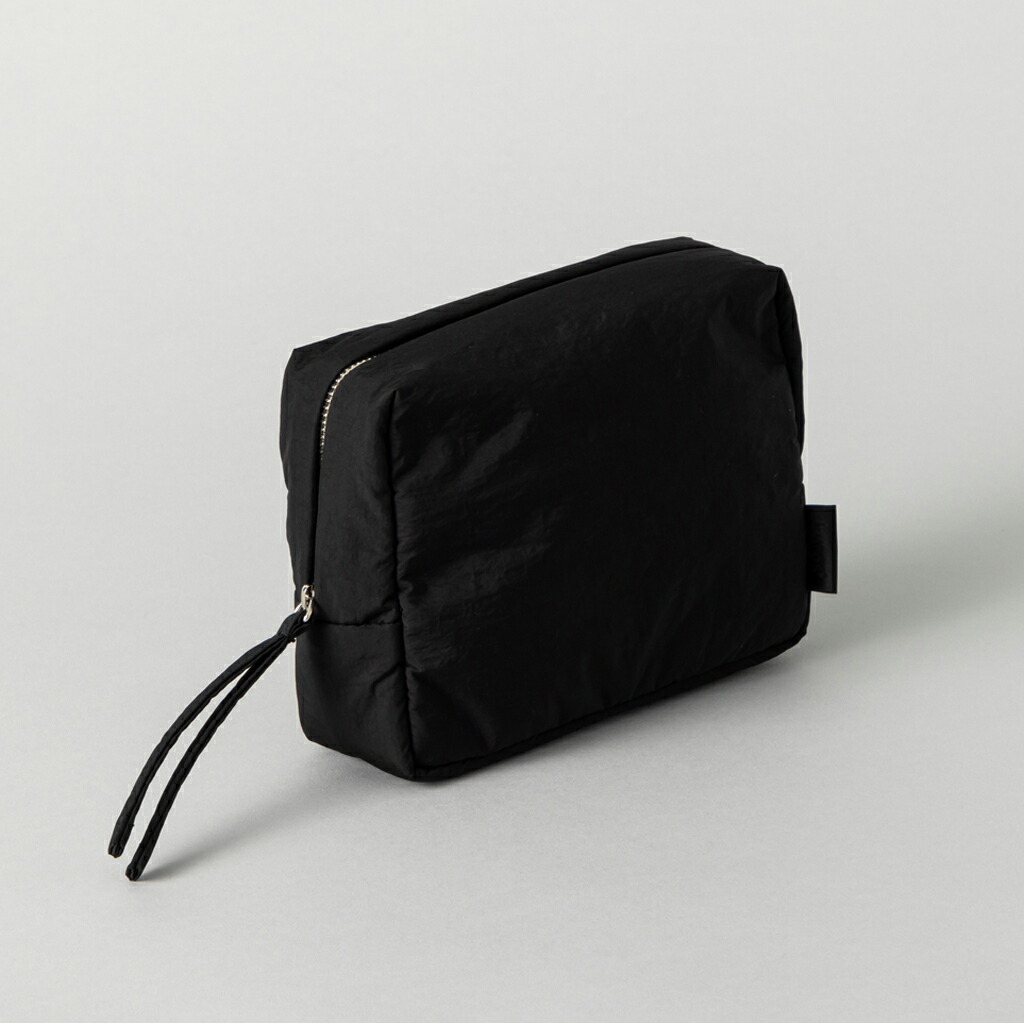 【楽天市場】ふかふか塩縮ナイロン スクエアポーチ M 黒 POUCH ポーチ 小物入れ ミニ 小さめ コンパクト 軽量 軽い シンプル カジュアル おしゃれ ナイロン ユニセックス メンズ ...