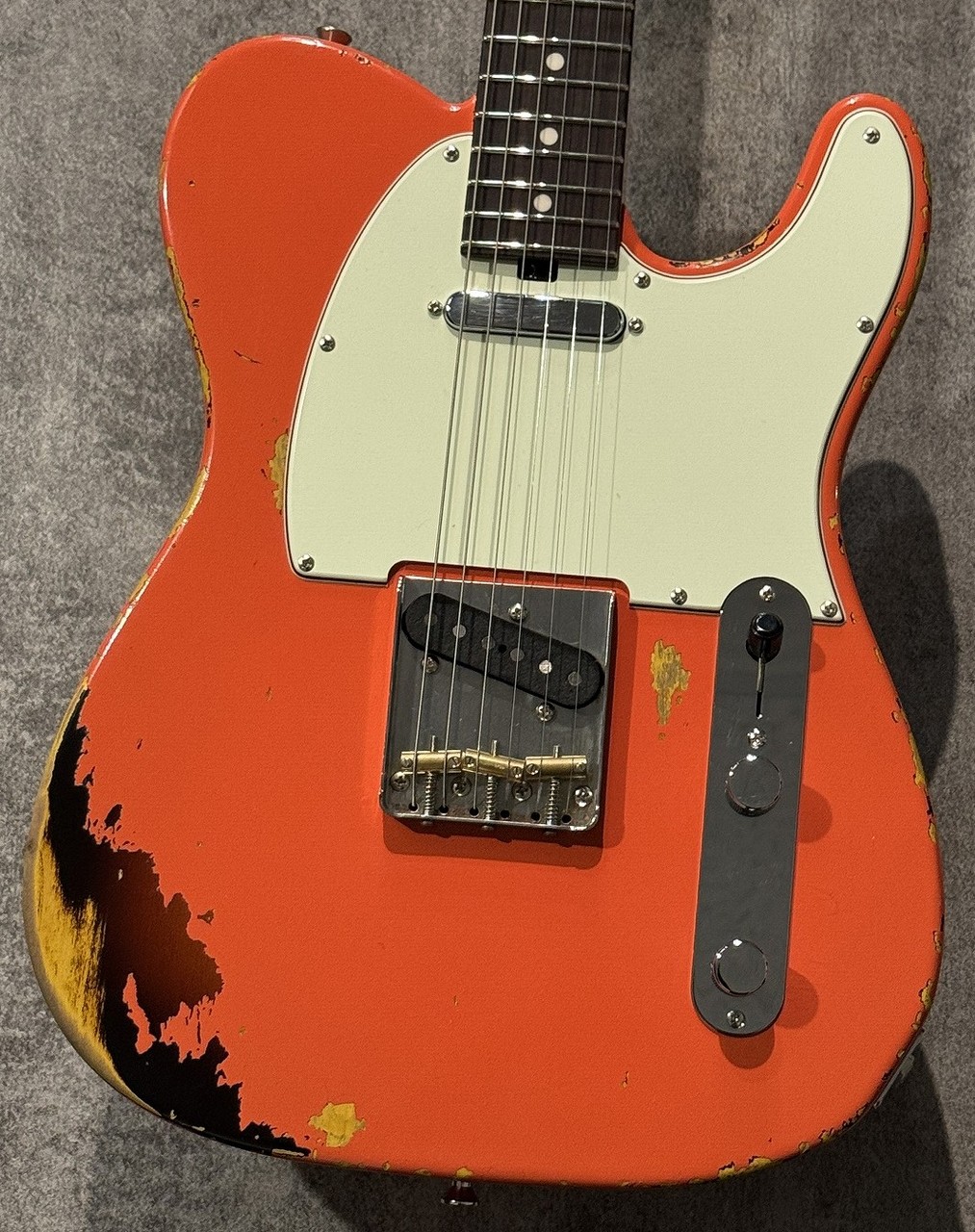 【楽天市場】Red House General T Fiesta Red Over 3Tone Sunburst Heavy Aged 【3 ...