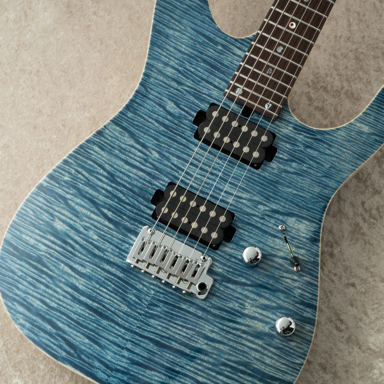 【楽天市場】T's Guitars DST-Pro 24 5A Flame Maple -Trans Blue Denim / Steps ...