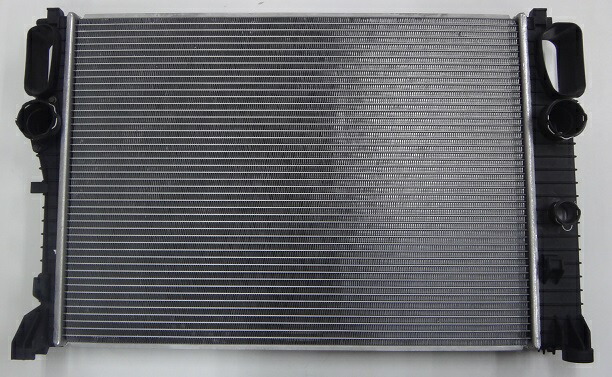 【楽天市場】【代引き発送可能／1年保証付き】BEHR HELLA製 ラジエター新品 (2115003102) ベンツ W211 Eクラス ...