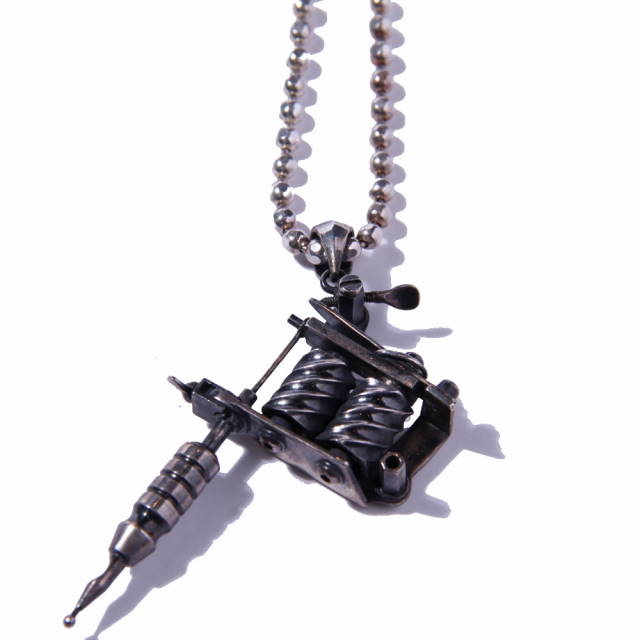 【楽天市場】定番商品 SOFTMACHINE ソフトマシン PAIN MAKER 925SILVER PENDANT：KUSTOMSTYLE SO-CAL