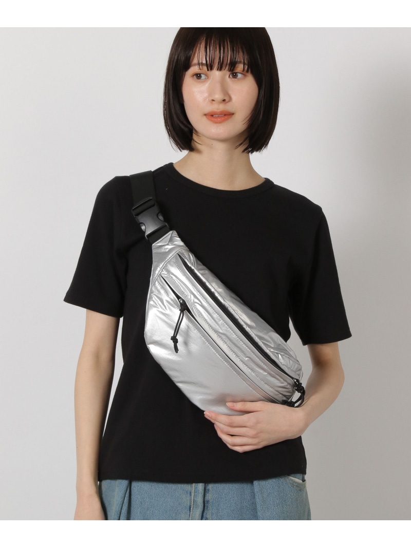 【楽天市場】シャイニーライトボディバッグ LAKOLE ラコレ バッグ ボディバッグ・ウエストポーチ ブラック シルバー【先行予約】*【送料無料】[Rakuten Fashion]：LAKOLE