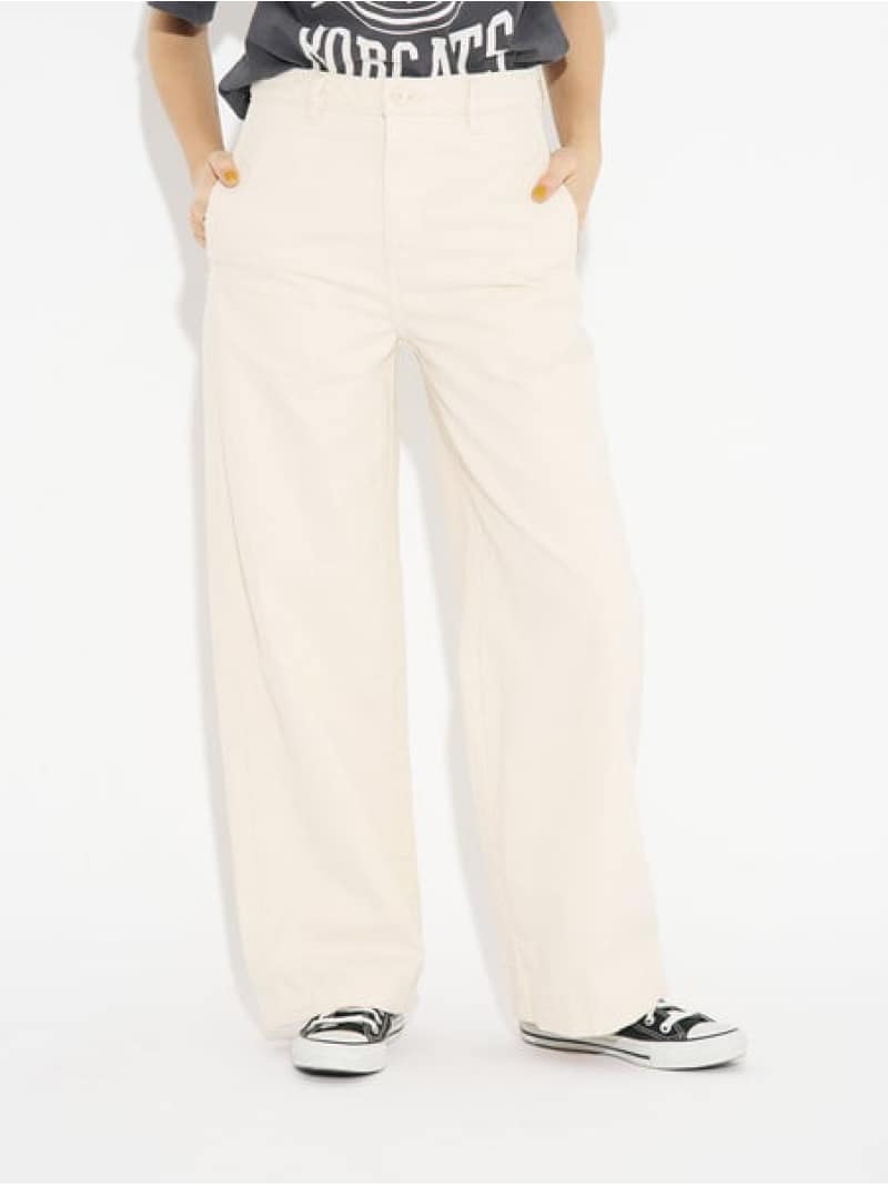 【楽天市場】【SALE／34%OFF】WELLTHREAD(R) ストレート トラウザー ホワイト SOFT CERAMIC Levi's ...