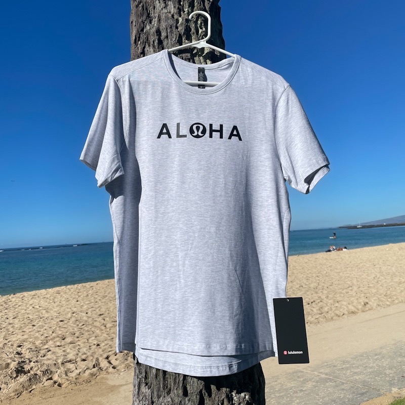 【楽天市場】≪正規品≫≪lululemon ルルレモン メンズ Tシャツ ALOHA アロハロゴ特別オーダー品≫ 【入手困難】【HAWAII ...