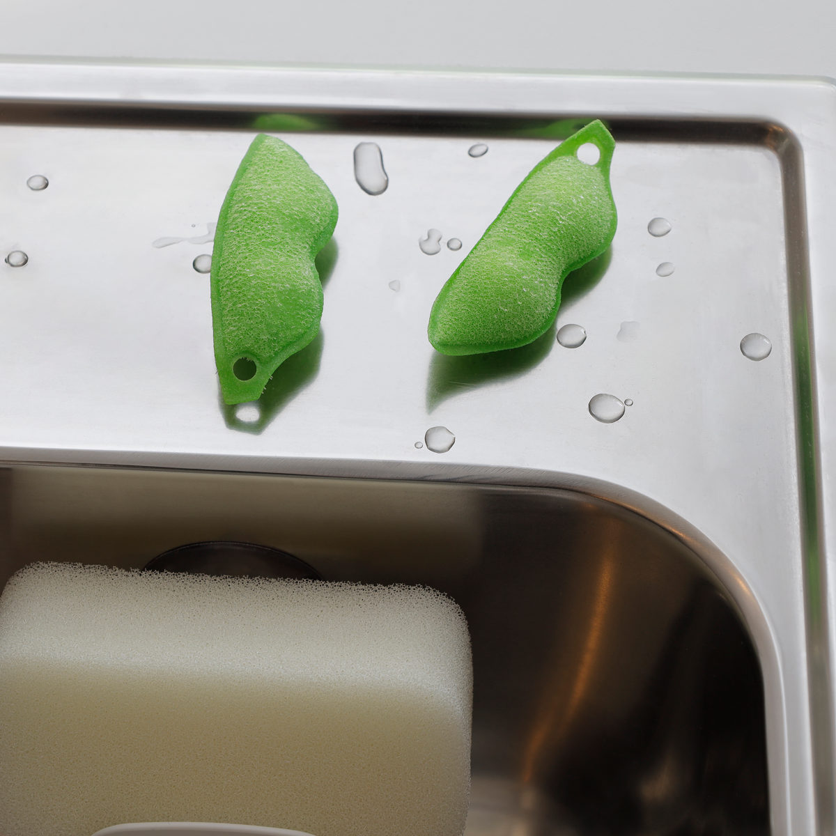 marna マーナ ボトル洗いビーンズ（2個入） K117 （ キッチンスポンジ ペットボトル洗い 食器用スポンジ 台所用スポンジ ペットボトル用 クリーナー キッチン スポンジ