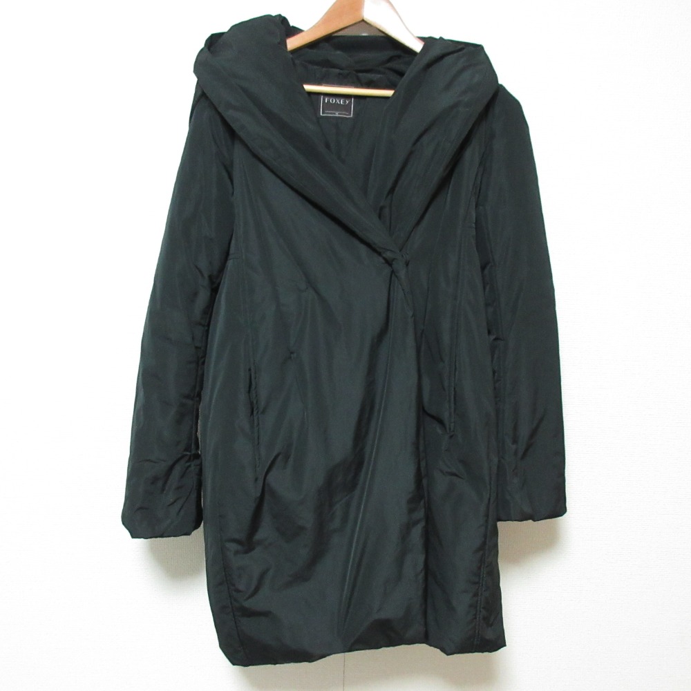 【楽天市場】【中古】 良品 FOXEY フォクシー 2WAY ミドル丈 フーディー パデッドコート 29404 サイズ38 ブラック ...