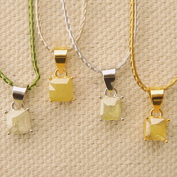 【楽天市場】非加熱の天然色 ローズカット・ダイヤモンド スクエア4mm SVペンダントトップ（SVシルクコード45cm付)：キリム専門店マンモスイスタンブル