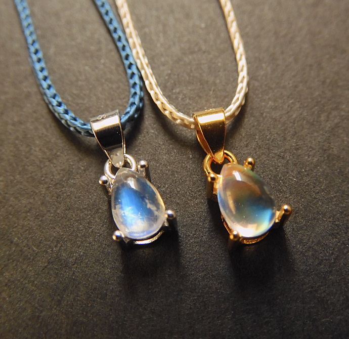 【楽天市場】レインボームーン 超上質 6×4mm ドロップ SVペンダント【めったに出ない AAAA】：キリム専門店マンモスイスタンブル