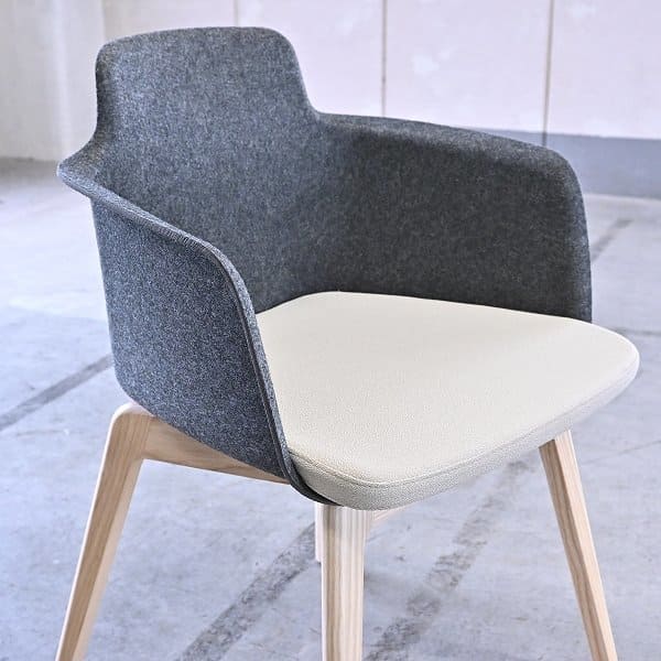 【楽天市場】未使用品 Randers+Radius 14万「TONO」ダイニングチェア フェルトシェル アッシュ材 デンマークデザインアワード ...