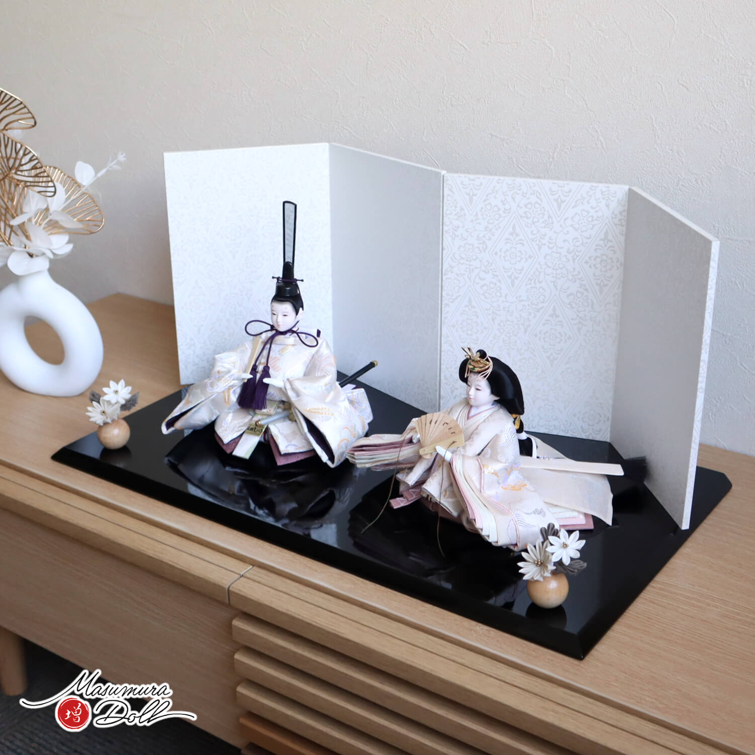 【楽天市場】芥子 無地扇 親王飾り 京からかみ(菱唐草)屏風 20号 剣桜 正絹 つまみ細工 国産黒塗り平台 mtk 増村人形 雛人形 ...