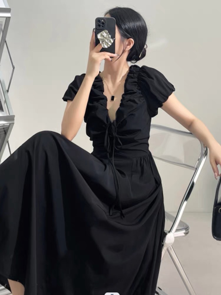 【楽天市場】【M-4XL】Vネックブラックワンピース シャーリング ブラックワンピース. ロングワンピース パフスリーブ レディース ワンピース ドレス サマーワンピ 半袖ワンピース 綺麗め ...