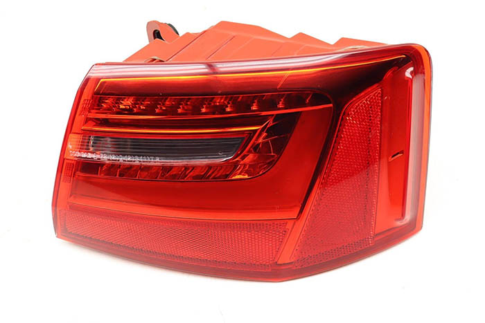 【楽天市場】アウディ Audi A6 C7 2010-2014 LED テールランプ 右 外側 ブレーキ ランプ セダン アバント ...