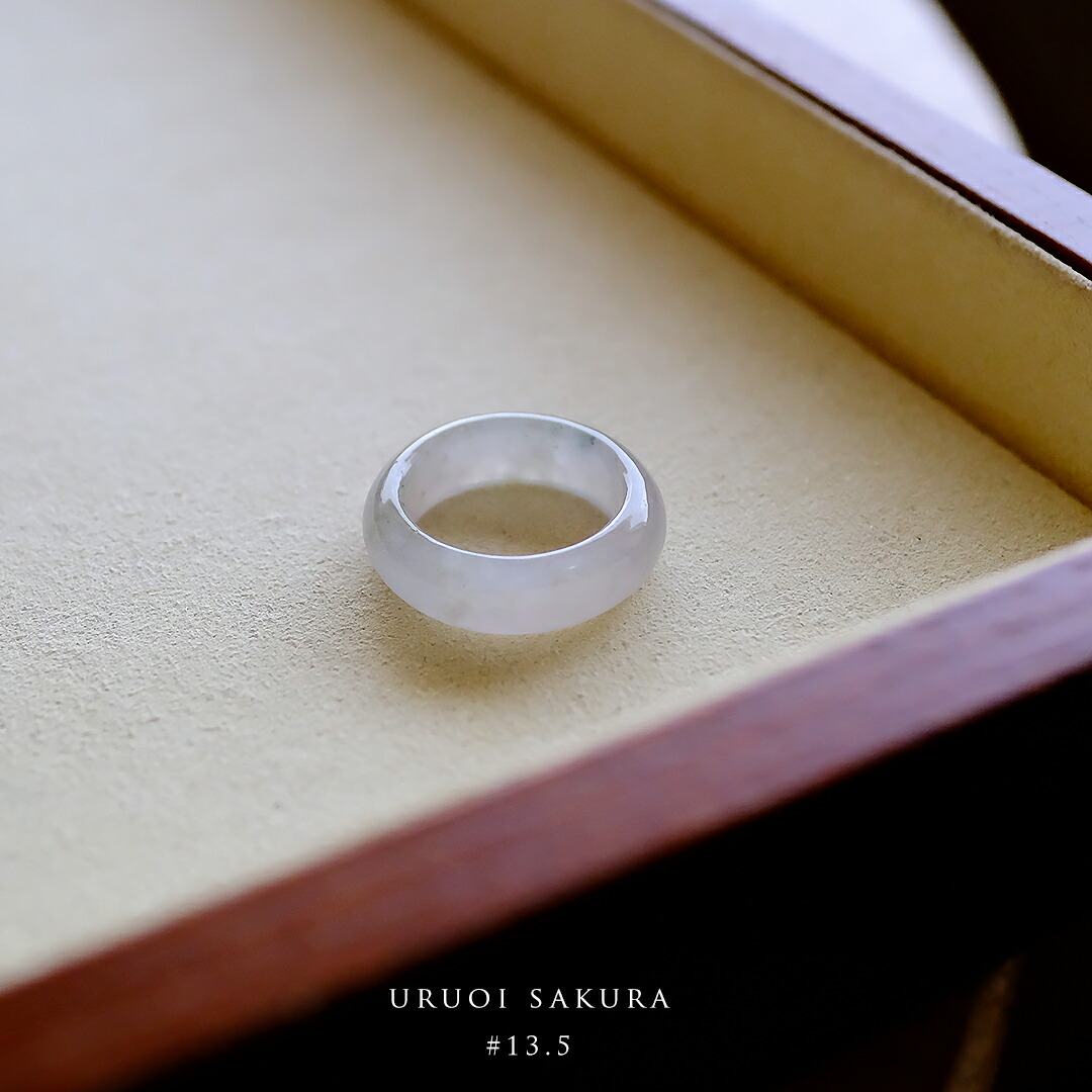【楽天市場】翡翠 (ヒスイ) くりぬきリング『URUOI SAKURA』 (13.5号/アイシーホワイトライトピンク翡翠) ミャンマー産 天然ひすい 希少 指輪 ナチュラルジェダイト 硬玉 ...