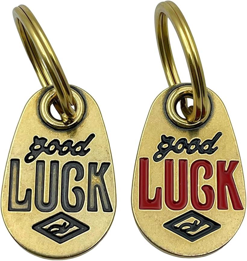 【楽天市場】キーホルダー グッドラック 赤 ＆ モノクローム 銅製 2個セットE915：エムラインストア