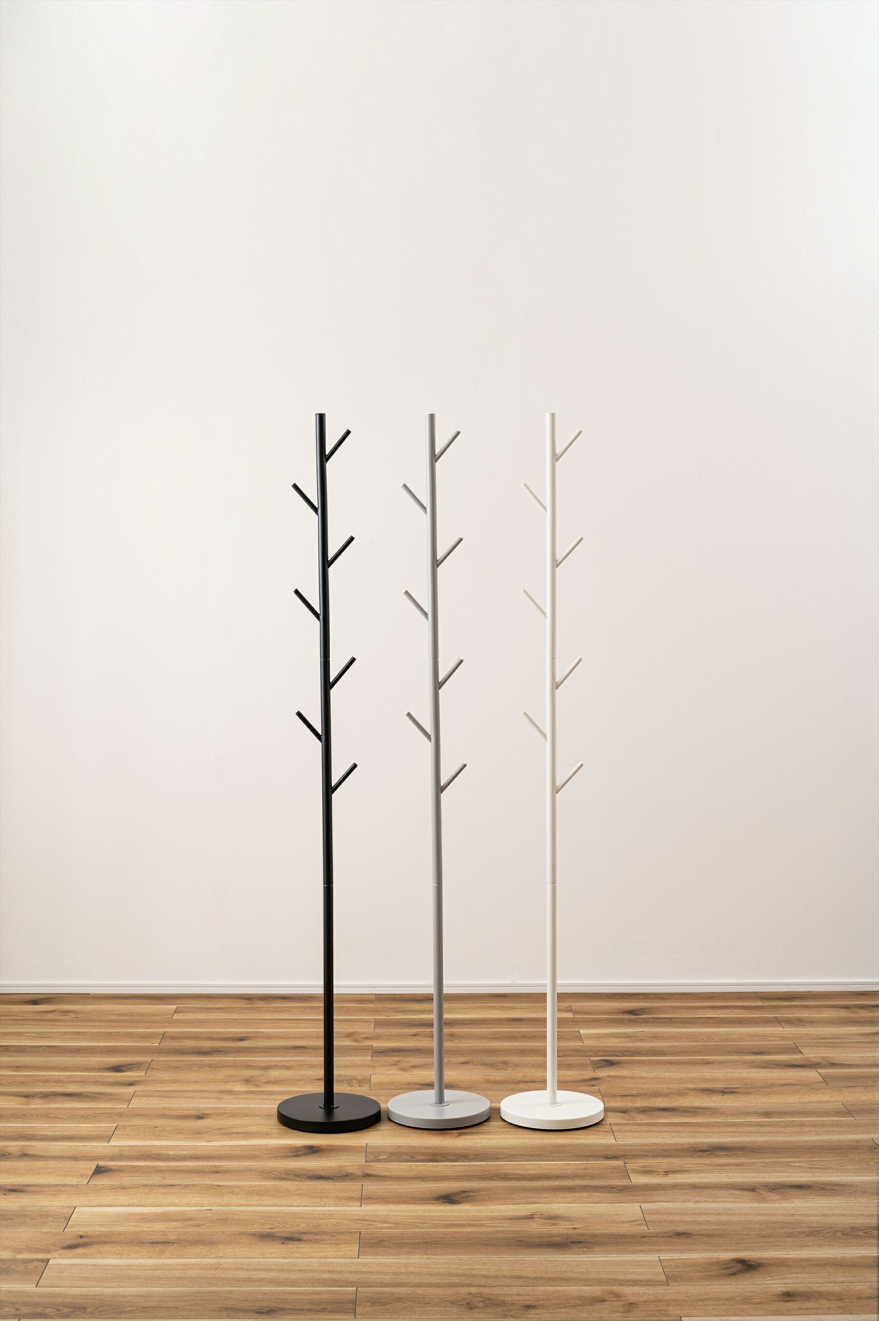 【楽天市場】ポールハンガー ハンガー 収納 スチール コートハンガー 帽子 カバン 幅26cm 奥行26cm スリム シンプル おしゃれ 新生活 ブラック：モーム オリジナルインテリア