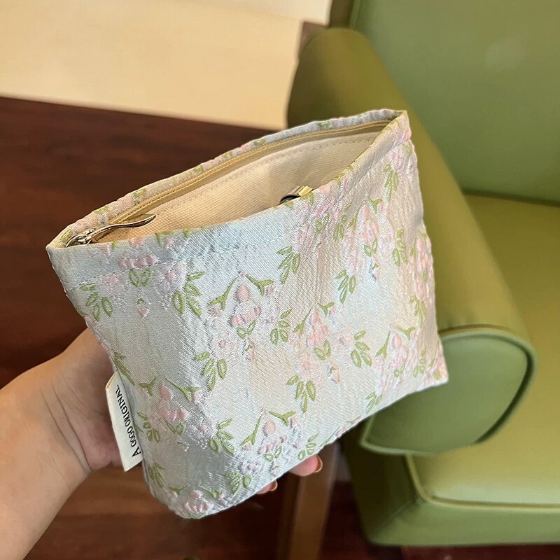 【楽天市場】ポーチ 小物入れ 可愛い 柄 花柄 化粧ポーチ おしゃれ メイクポーチ かわいい トラベルポーチ コンパクト 収納 整理 自立 メイク コスメ プレゼント バッグインバッグ ...