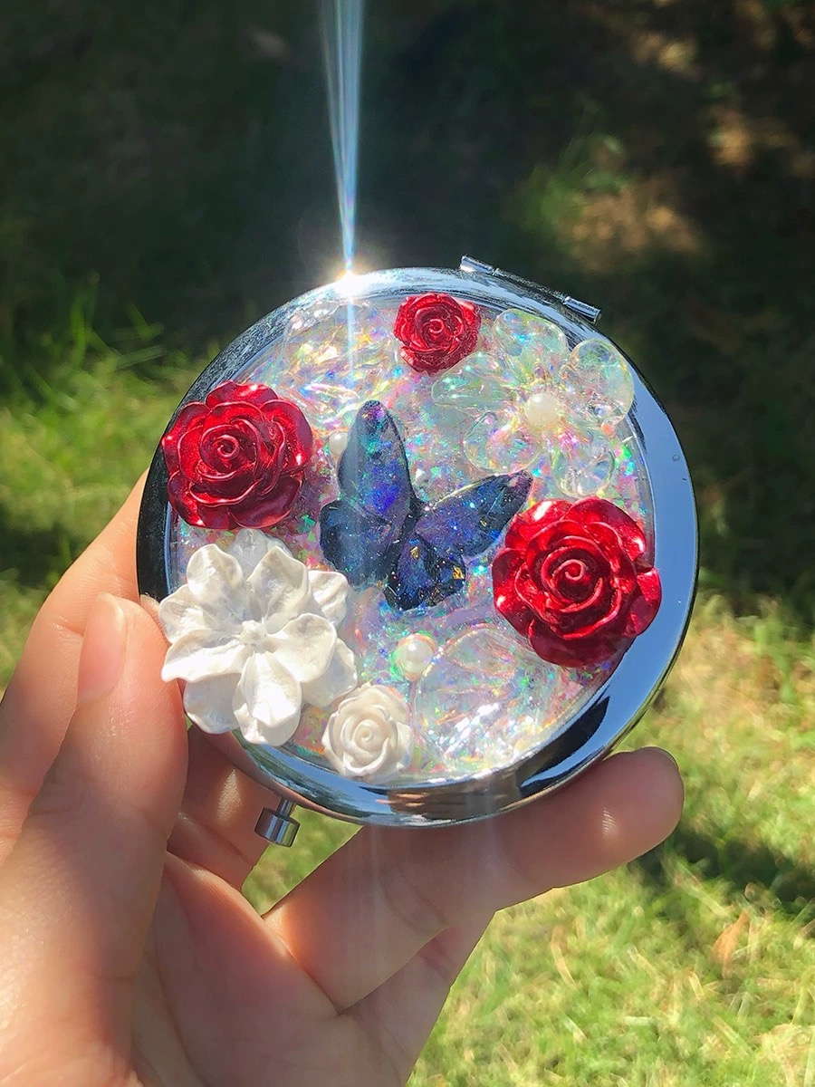 【楽天市場】化粧鏡 ポータブルミラー オシャレ バラ 花 蝶 折りたたみ 金属ケース 耐久性 小型軽量 携帯に便利 デート パーティー プレゼント バレンタイン：Monuso