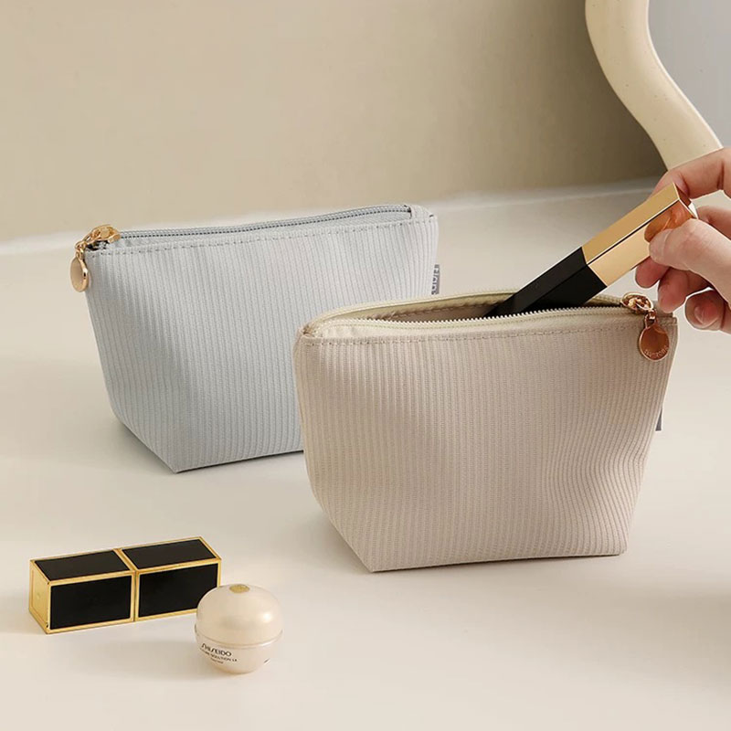 【楽天市場】ポーチ 小物入れ 可愛い 化粧ポーチ おしゃれ メイクポーチ かわいい トラベルポーチ コンパクト 収納 整理 自立 メイク コスメ プレゼント バッグインバッグ バッグ 内部 底 ...