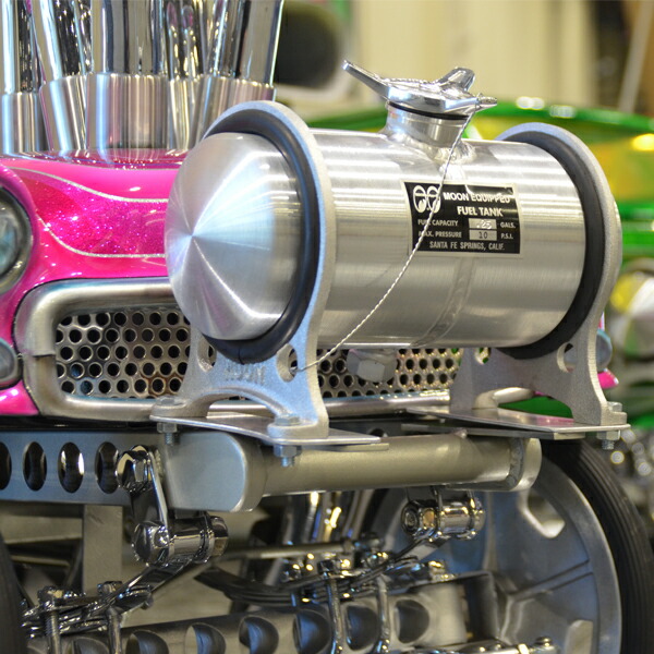 【楽天市場】MOON Fuel Tank Quarter Gallon (1/4 Gallon)：MOONEYES