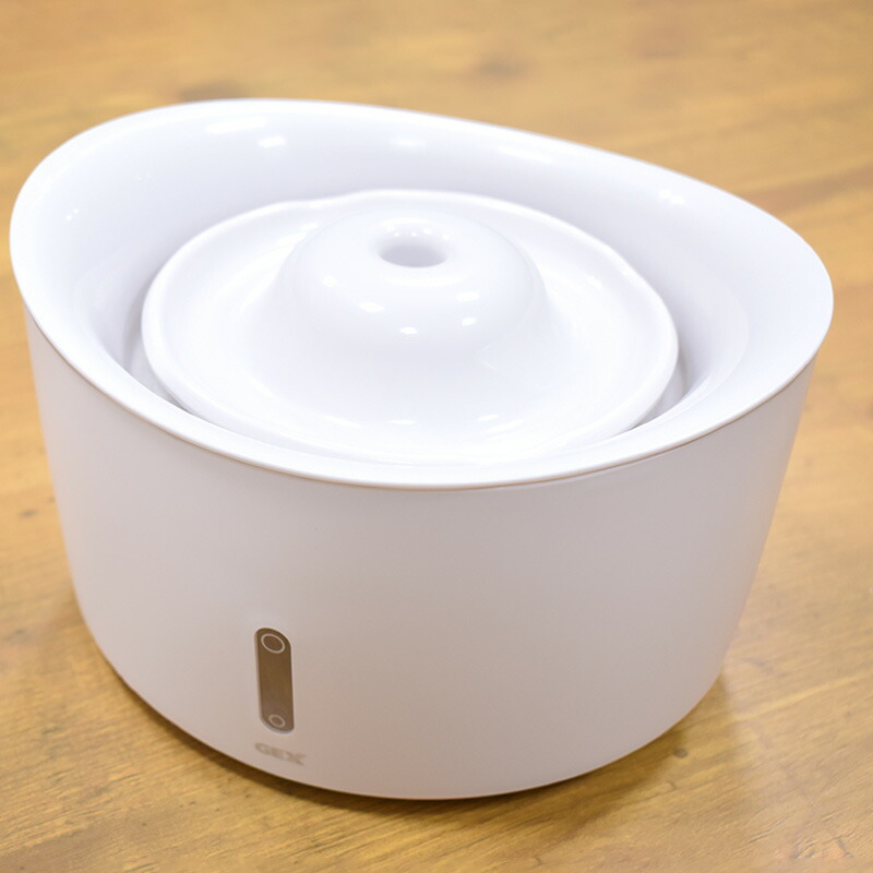 【楽天市場】GEX ピュアクリスタル ウェル 1.5L 猫用 ホワイト自動給水器 獣医師推奨 USB電源 フィルター式 循環式 給水器 全円タイプ 軟水 省エネ 静音 大容量 シンプル ...