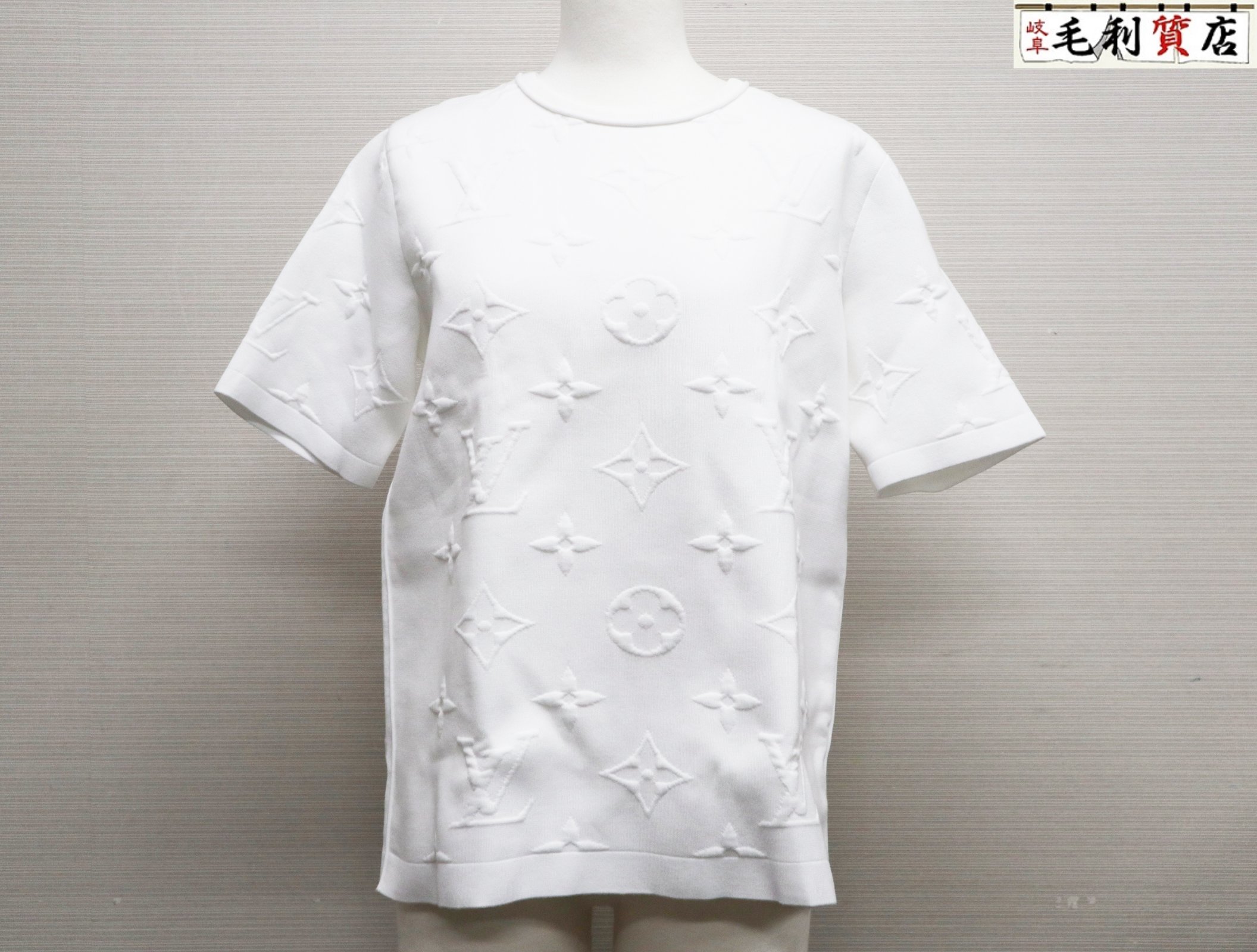 【楽天市場】ルイヴィトン LOUIS VUITTON 3D モノグラム Tシャツ 白 RW221W LO0 FMKS06 サイズS 極上美品 ...