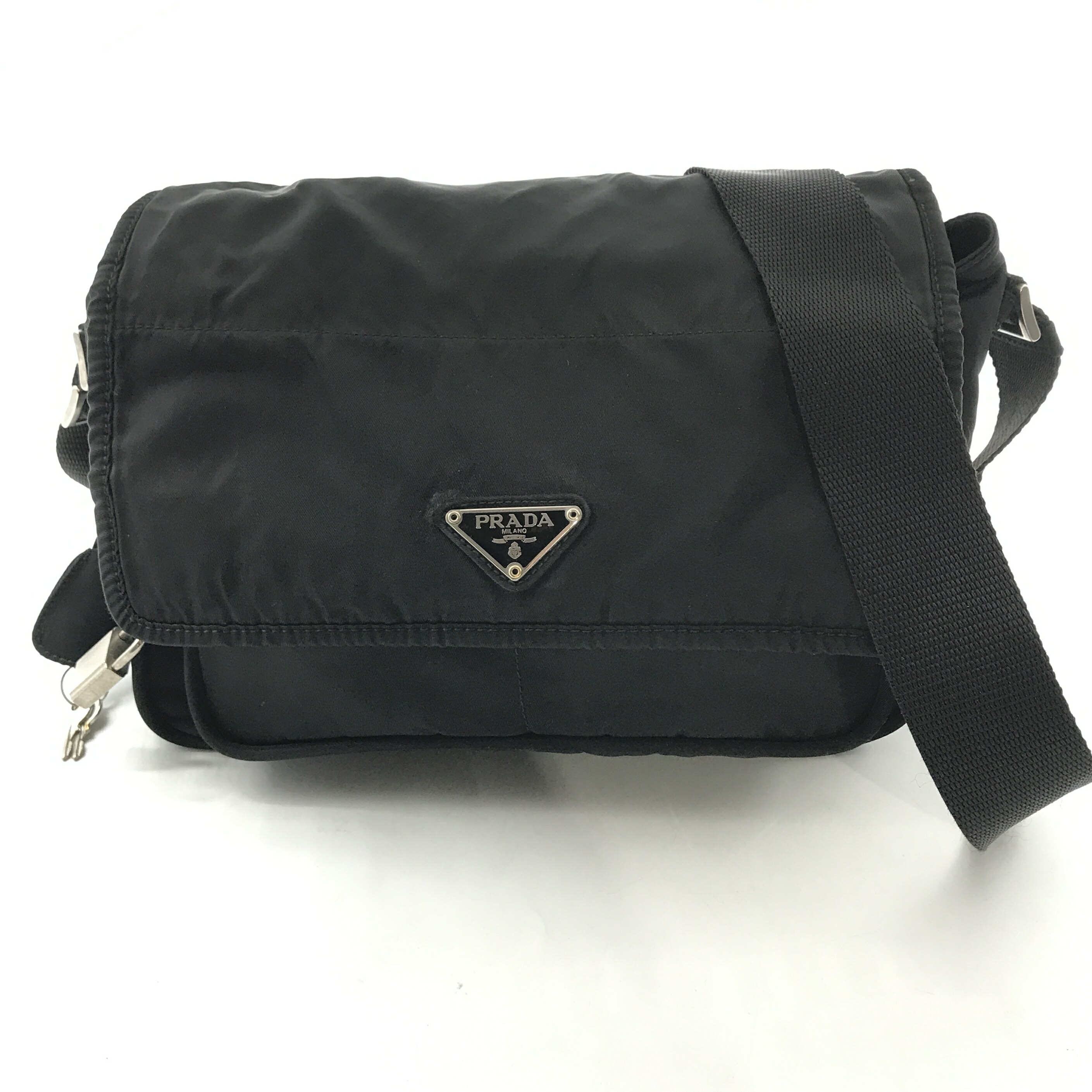 【楽天市場】【中古】PRADA プラダ 三角ロゴ プレート テスート ナイロン ショルダー バッグ ブラック 良品 k1498：BEGINSELL