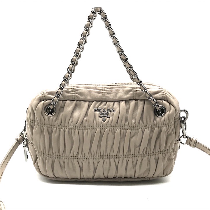 【楽天市場】【中古】美品 PRADA プラダ ロゴ金具 2WAY レザー チェーン ハンド ショルダー バッグ ベージュ a3221：BEGINSELL