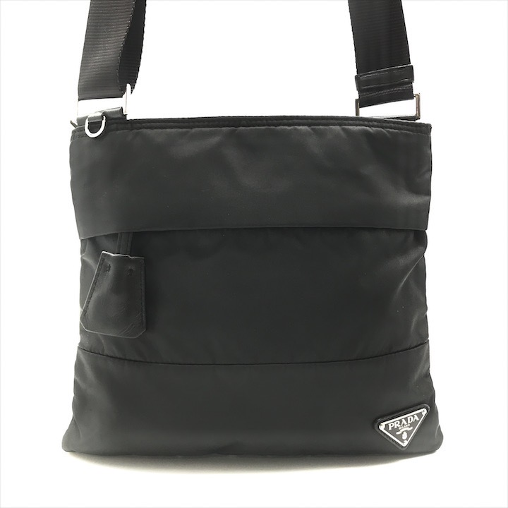【楽天市場】【中古】良品 PRADA プラダ 三角ロゴ プレート ショルダー バッグ ナイロン 斜め掛け ポシェット ブラック k2039：BEGINSELL