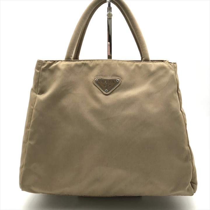 【楽天市場】【中古】PRADA プラダ 三角ロゴ プレート ナイロン テスート ハンド バッグ ベージュ k4013：BEGINSELL