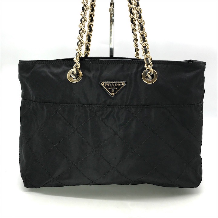 【楽天市場】【中古】良品 PRADA プラダ ナイロン テスート 三角ロゴプレート キルティング チェーン ショルダー トート バッグ ブラック a6242：BEGINSELL