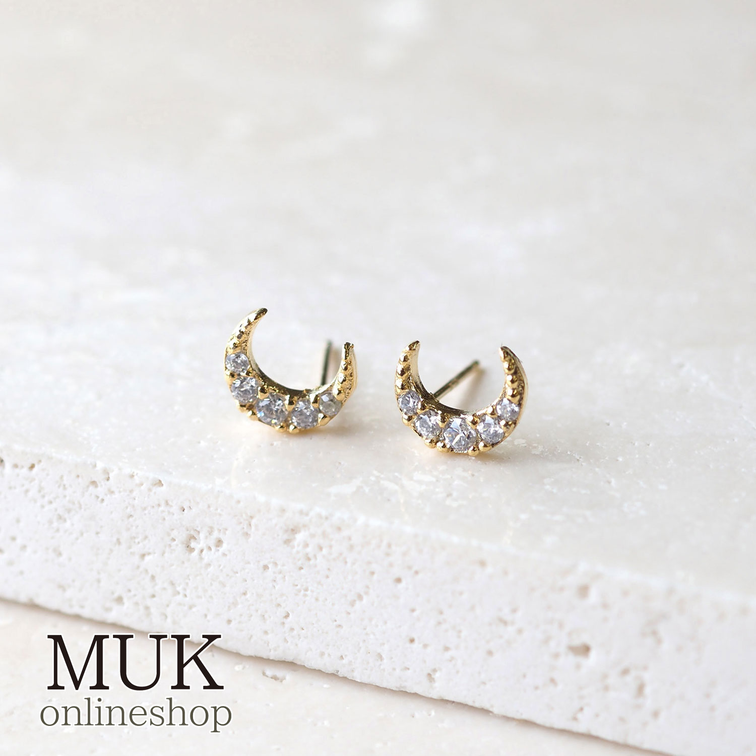 【楽天市場】ピアス k18 18金ポスト 金属アレルギー 日本製 ニッケルフリー キュービック ムーン 月 キュービックジルコニア K18ポストピアス シンプル ゴールド 母の日 母の日 ...