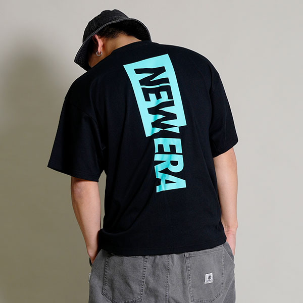 【楽天市場】NEW ERA ニューエラ SS OS TEE PFMC VERT LOGO 13697250 メンズ 半袖 Tシャツ バック ...