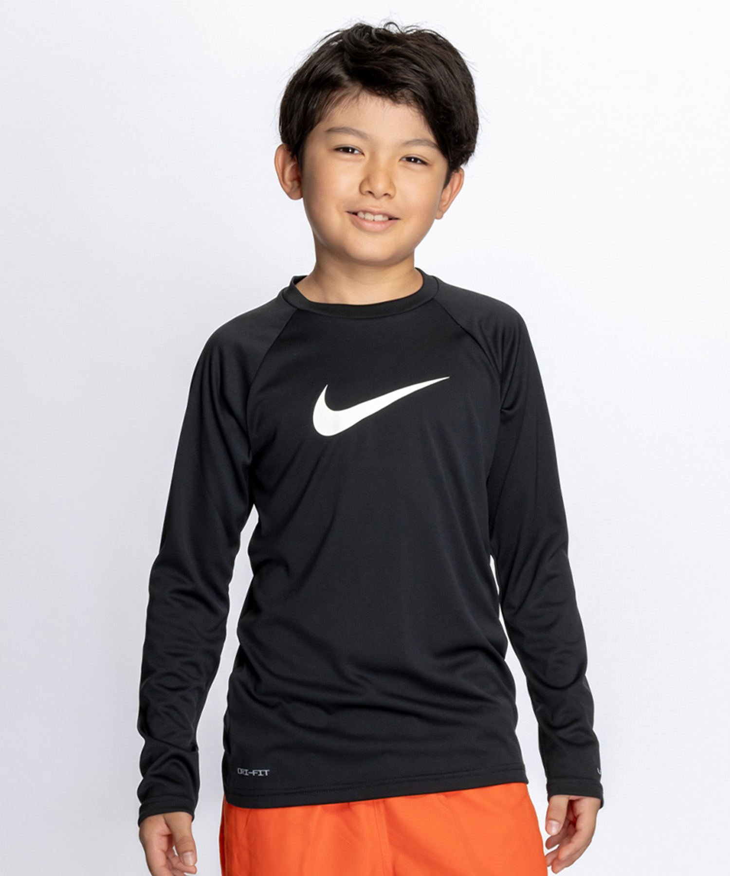 【楽天市場】NIKE ナイキ キッズ ラッシュガード 長袖 ソリッド ロングスリーブ ハイドロガード UVカット NESSD829 N001 ...