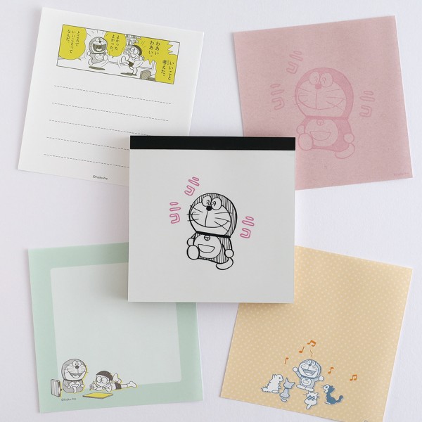 【楽天市場】ドラえもん メモパッド・スクエア DG-328 (ニコニコ) 笑顔 にっこり ホワイト 白色 white メモ帳 のび太 めも ネコ 猫 ねこ アイテム 道具 藤子・F・不二雄 ...