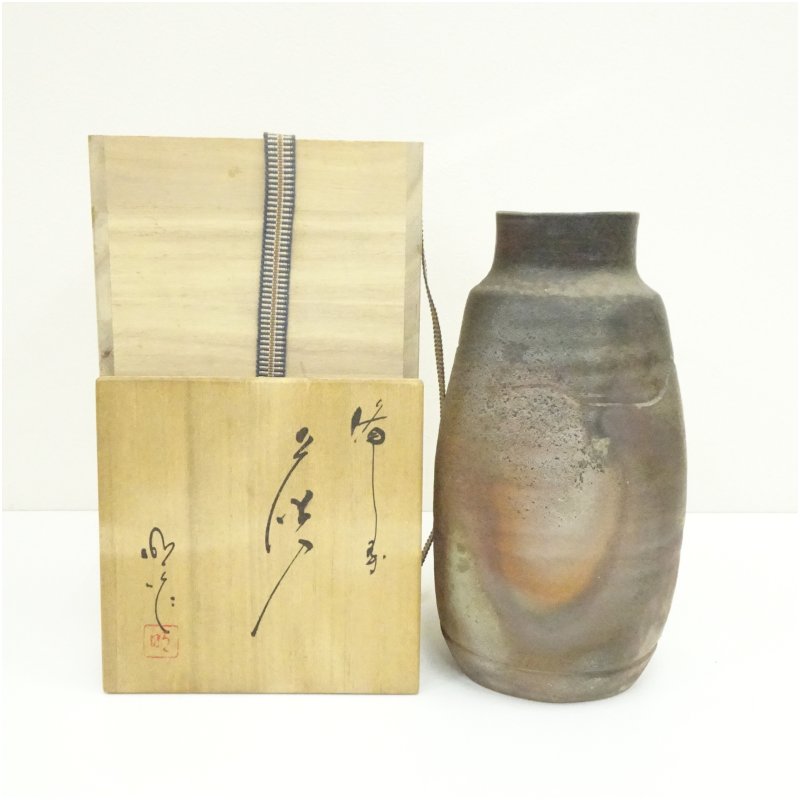 【楽天市場】【中古】【華道】備前焼 川井明子造 花入（共箱） 花入れ 茶道 茶道具 花瓶 花器 おしゃれ フラワーベース 道具 茶室 華道 ...