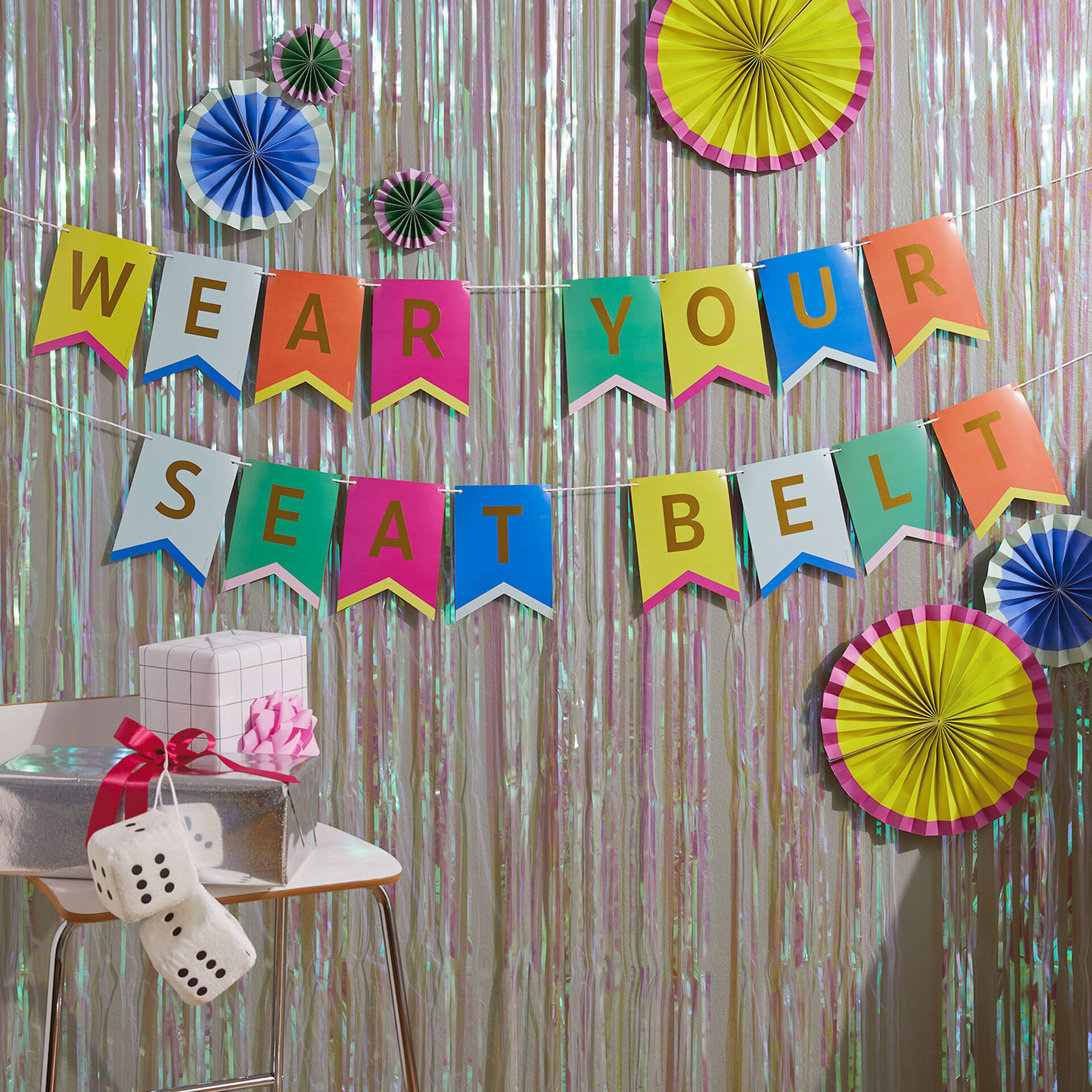【楽天市場】Customizable Multicolor Party Banner Kit デコレーショングッズ｜ガーランド ...