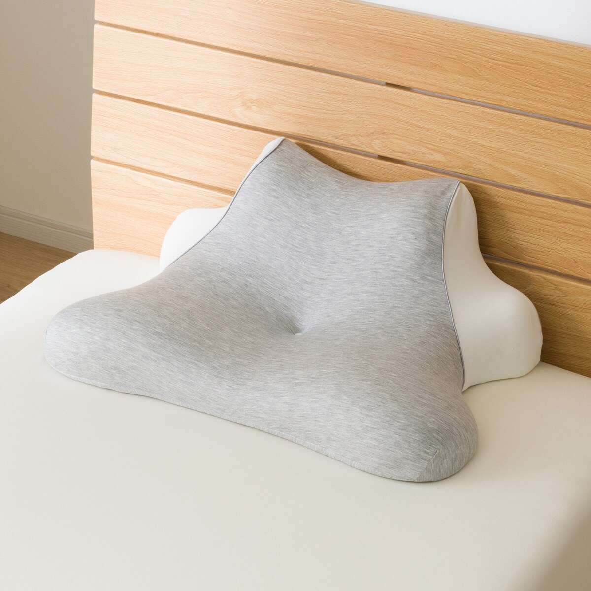 【楽天市場】色々な寝姿勢で使えるまくら(P2416)【玄関先迄納品】 ニトリ：ニトリ