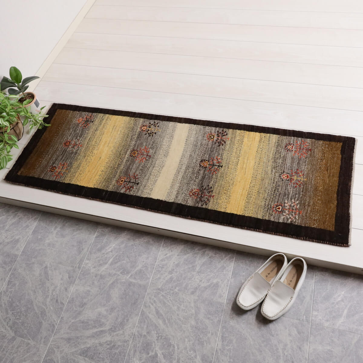 【楽天市場】ギャッベ イラン製 リビングサイズ 154×52cm 手織り 天然 ウール100% 長方形 草木染 おしゃれ かわいい モダン ナチュラル 北欧 ラグ 絨毯 マット ラグマット ギ ...