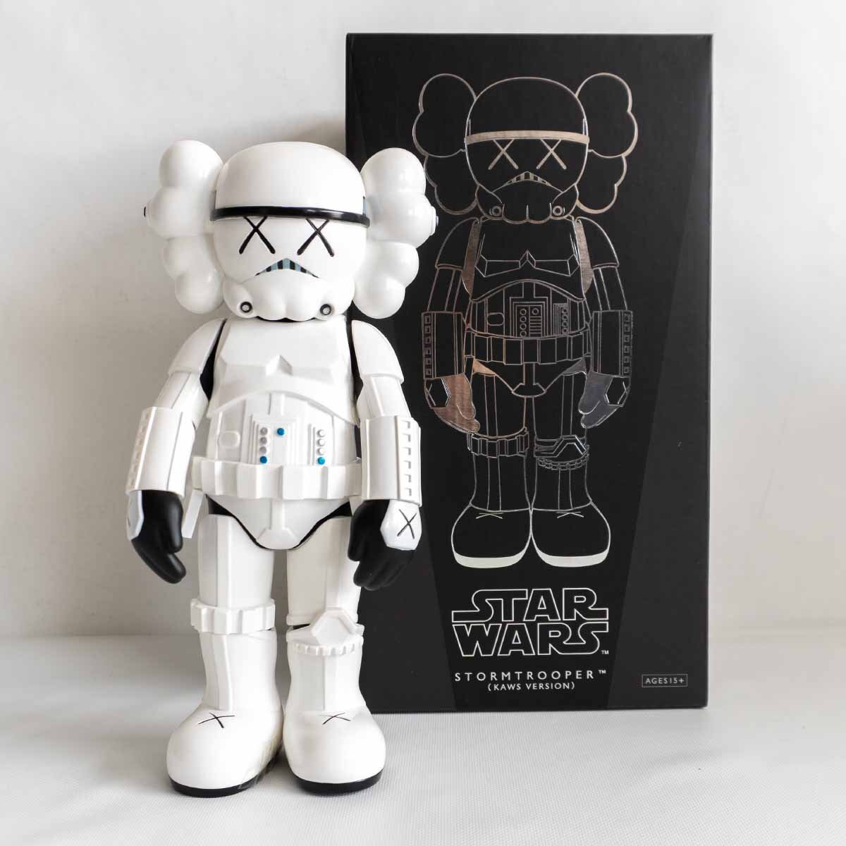 【楽天市場】【希少】KAWS × STARWARS【Stormtrooper】MEDICOM TOY カウズ スターウォーズ ストーム ...