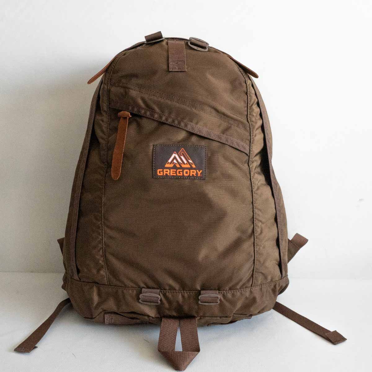 【楽天市場】【美品】 GREGORY BEAMS BOY【別注 DAYPACK 22FW】デイパック リュック グレゴリー ブラウン 25030275：OLD BOY SHOP