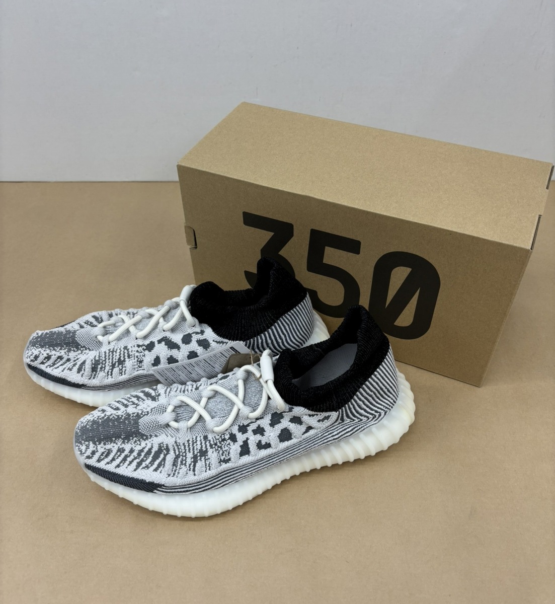 【楽天市場】【送料無料】adidas YEEZY BOOST 350V2 CMPCT IG9608 サイズ28cm 【未使用】【003】：オタ ...