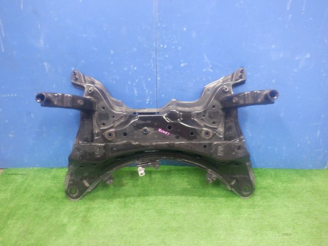 【楽天市場】★プリウス ZVW51 Aツーリングセレクション 後期★フロントサスペンションクロスメンバー 51201-47072 ...