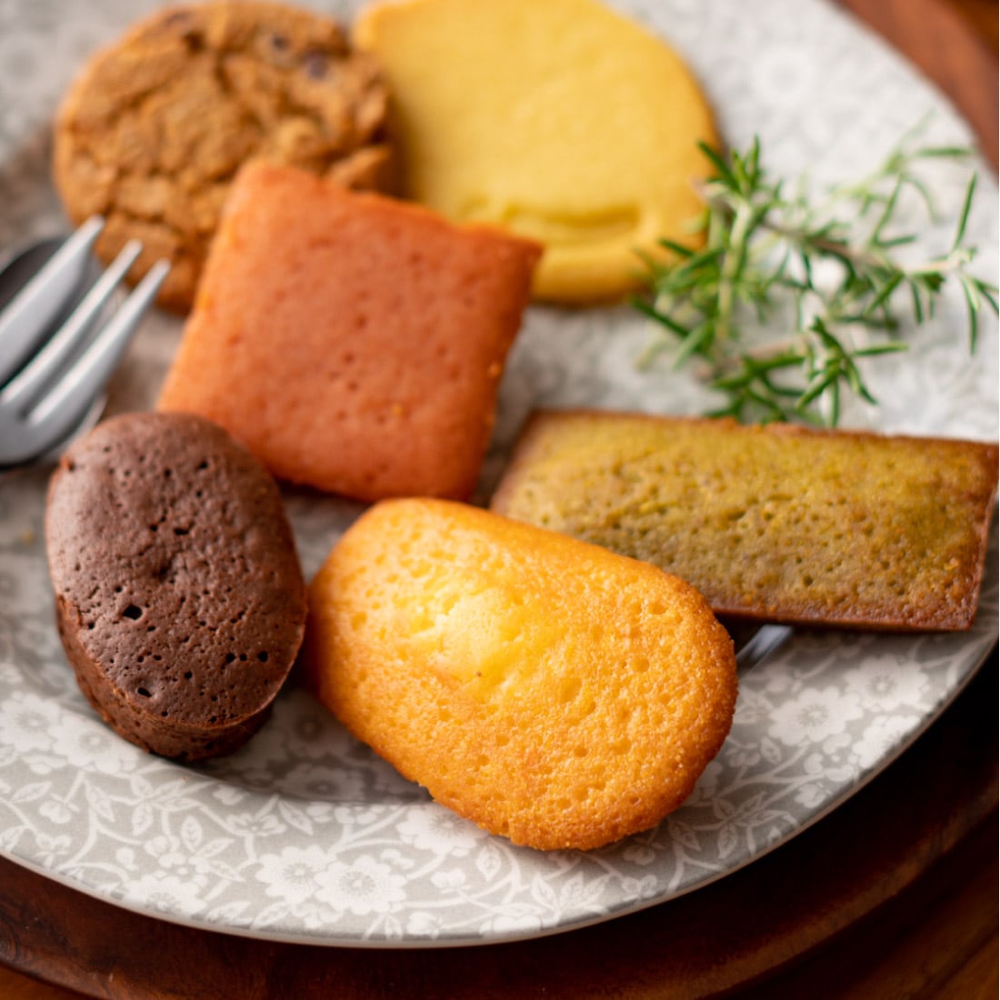 【楽天市場】お中元 ギフト スイーツ お菓子 内祝い 出産内祝い お返し Hitotoe スイーツファクトリー（あす楽）（20個 SFC-20 ...