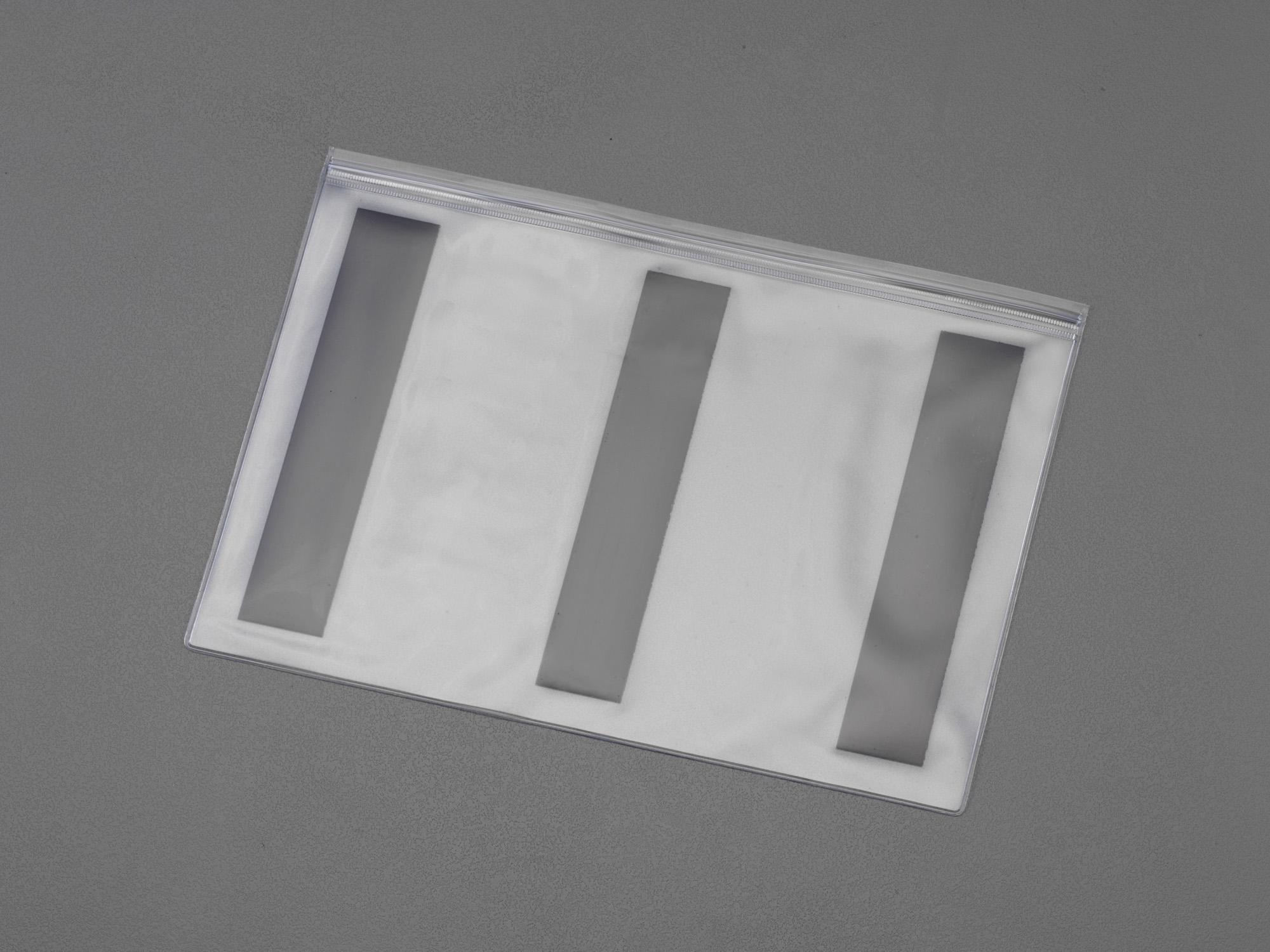 【楽天市場】320x225mm/A4 書類ホルダー(マグネット付) EA762DB-40：ポッチ