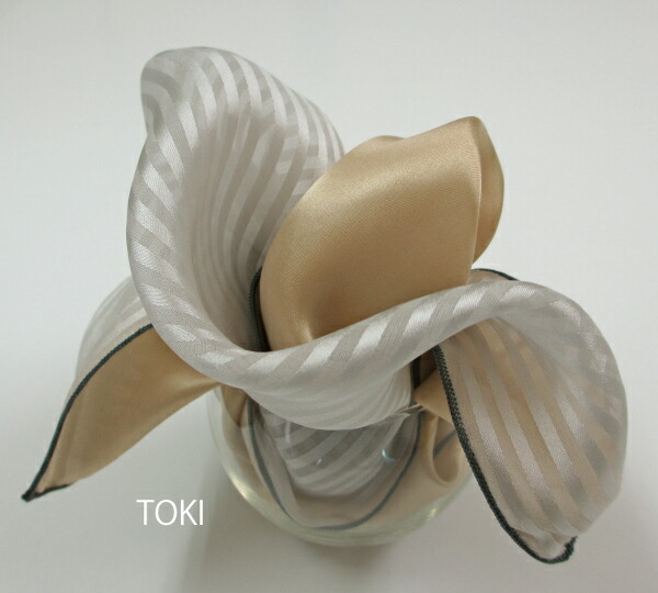 【楽天市場】横浜シルク チーフ 期間限定 ホルダー付サテン ストライプ リバーシブル ポケットチーフ2枚合せの スマート な 中空 スクエアー ...