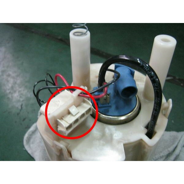 【楽天市場】純正OEM Pierburg製 ベンツ Cクラス W203 燃料ポンプ フューエルポンプ 新品 700468490 ...