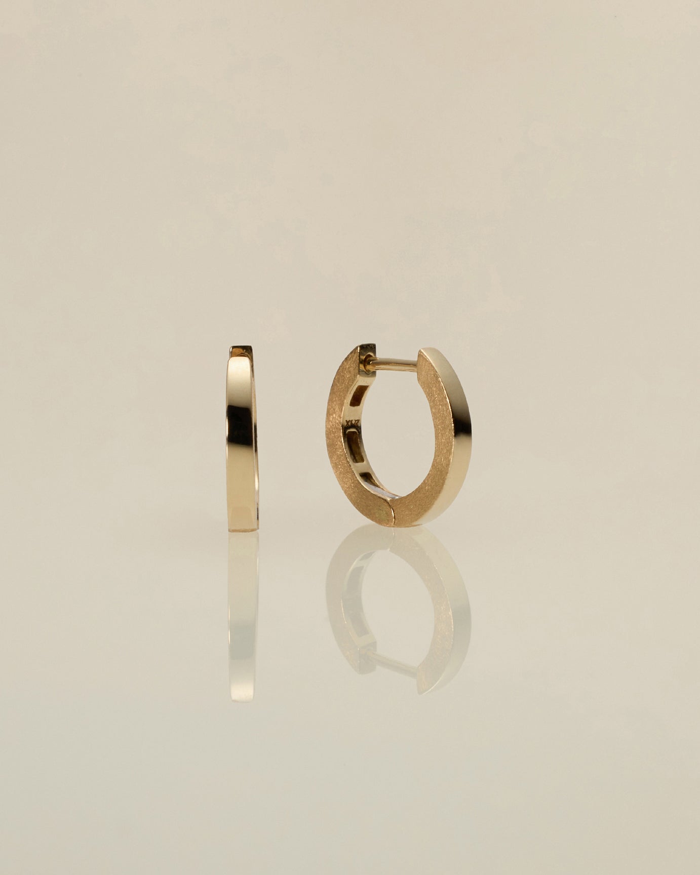 【楽天市場】XOZ クロスオズ K10 K18 フラット フープピアス スモール レディース フープ ピアス メンズ 中折れ 地金ピアス 女性 ...