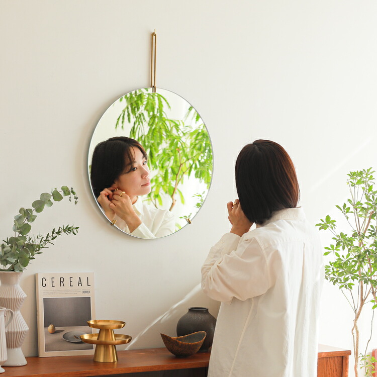 【楽天市場】MOEBE ウォールミラー 直径 50cm ブラス 鏡 壁掛け ムーベ 北欧 真鍮 デンマーク製 WMBR50 あす着対応：ReCENOインテリア