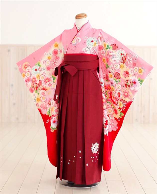 【楽天市場】卒園式 女の子 袴レンタル ピンクに祝花エンジ桜袴 h7053【フルセットレンタル】レンタル袴 着物レンタル 幼稚園 保育園 卒業 ...